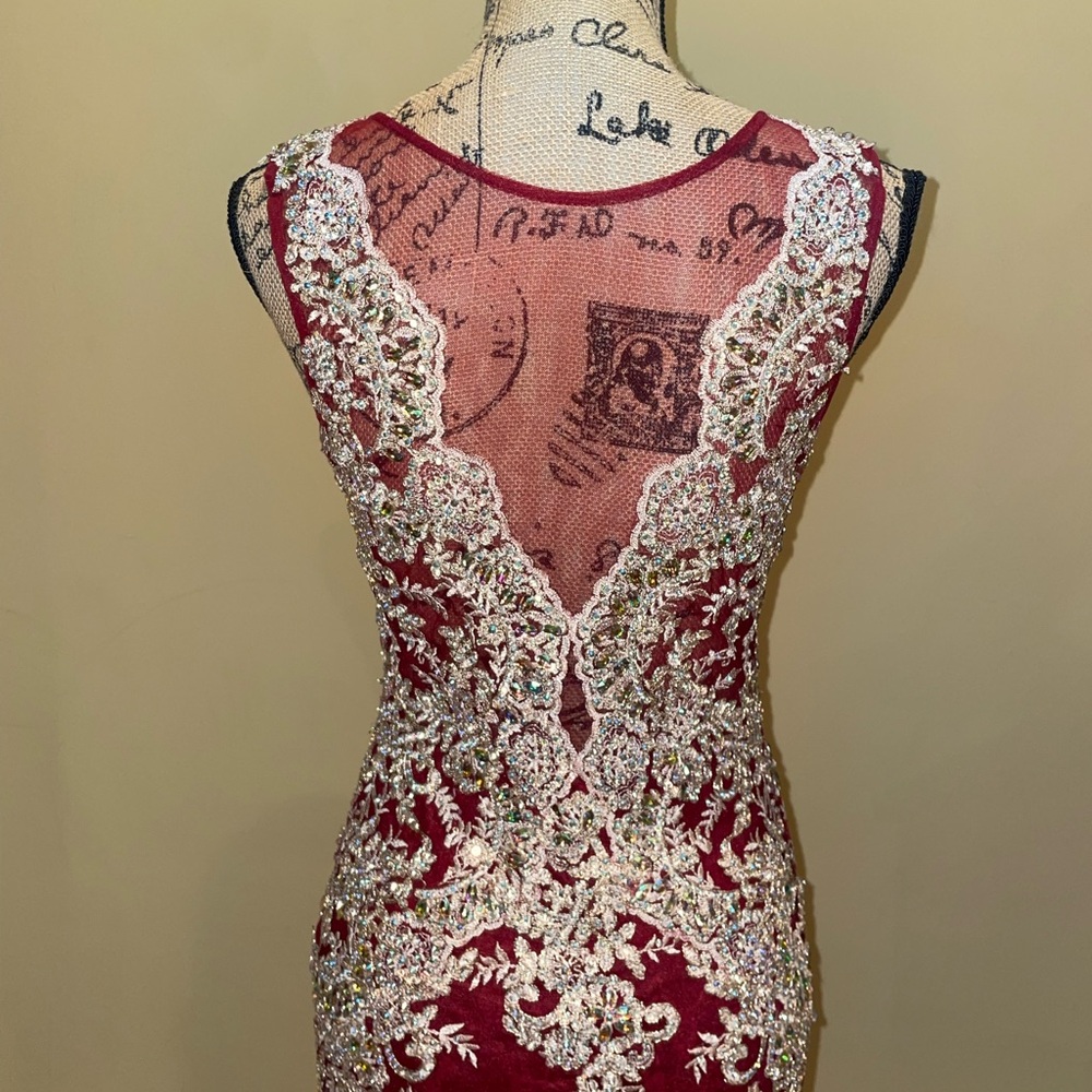 Elizabeth K Gls Burgundy & Gold Lace Mermaid Prom Dre… - Gem